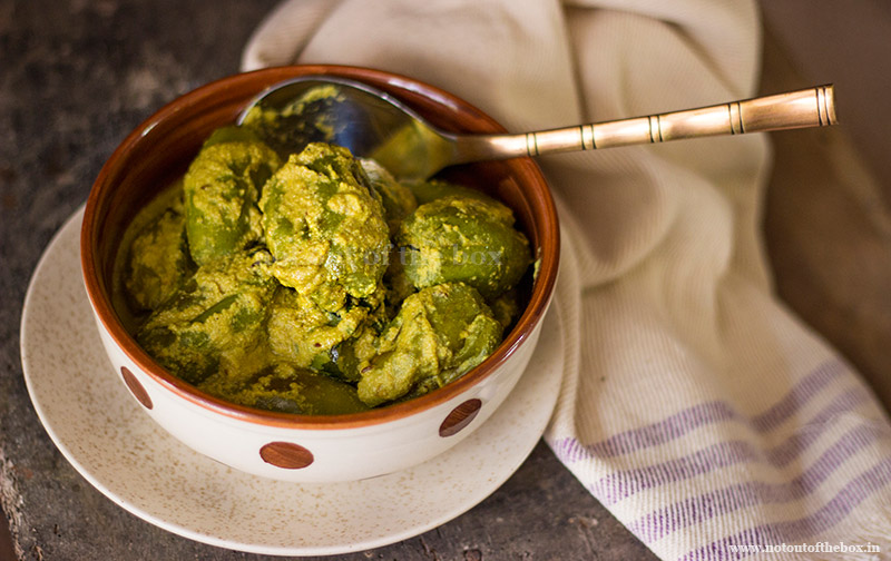 Bhapa Potol/Pointed Gourds in Poppy seeds gravy | Not Out of the Box