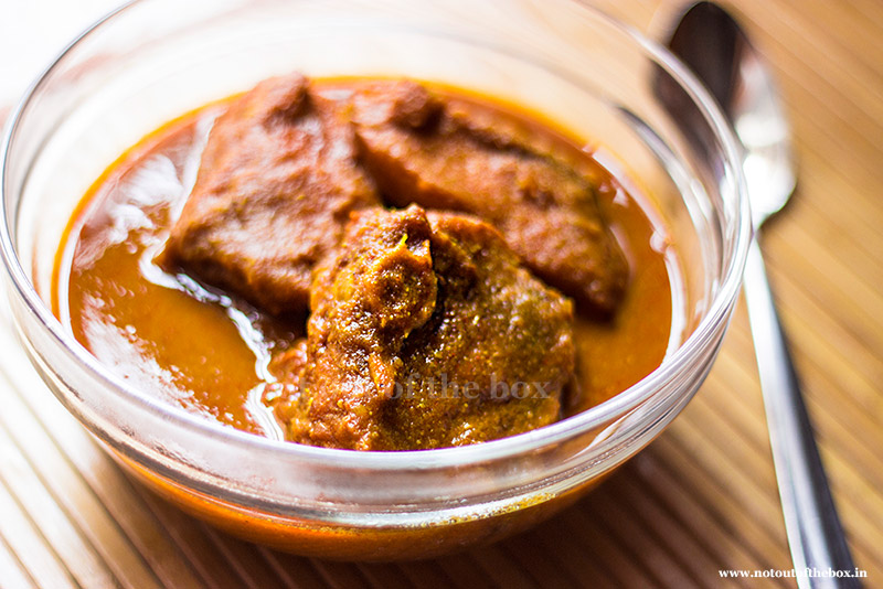 Rui Mach er Kalia / Spicy Rohu Fish Curry | Not Out of the Box