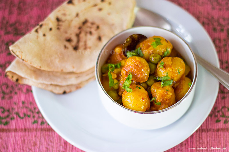 Choto Aloor Dom/Bengali style Dum Aloo | Not Out of the Box